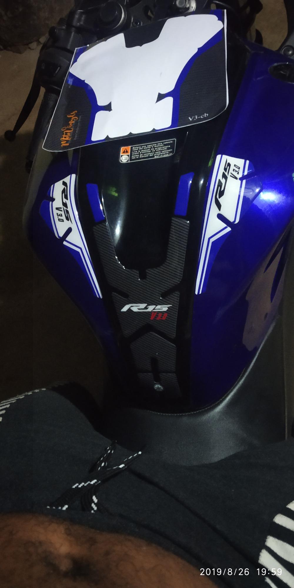 MOTOCRAZE Yamaha R15 v3 Tank Pad (Type - Carbon) : Amazon.in: Car ...