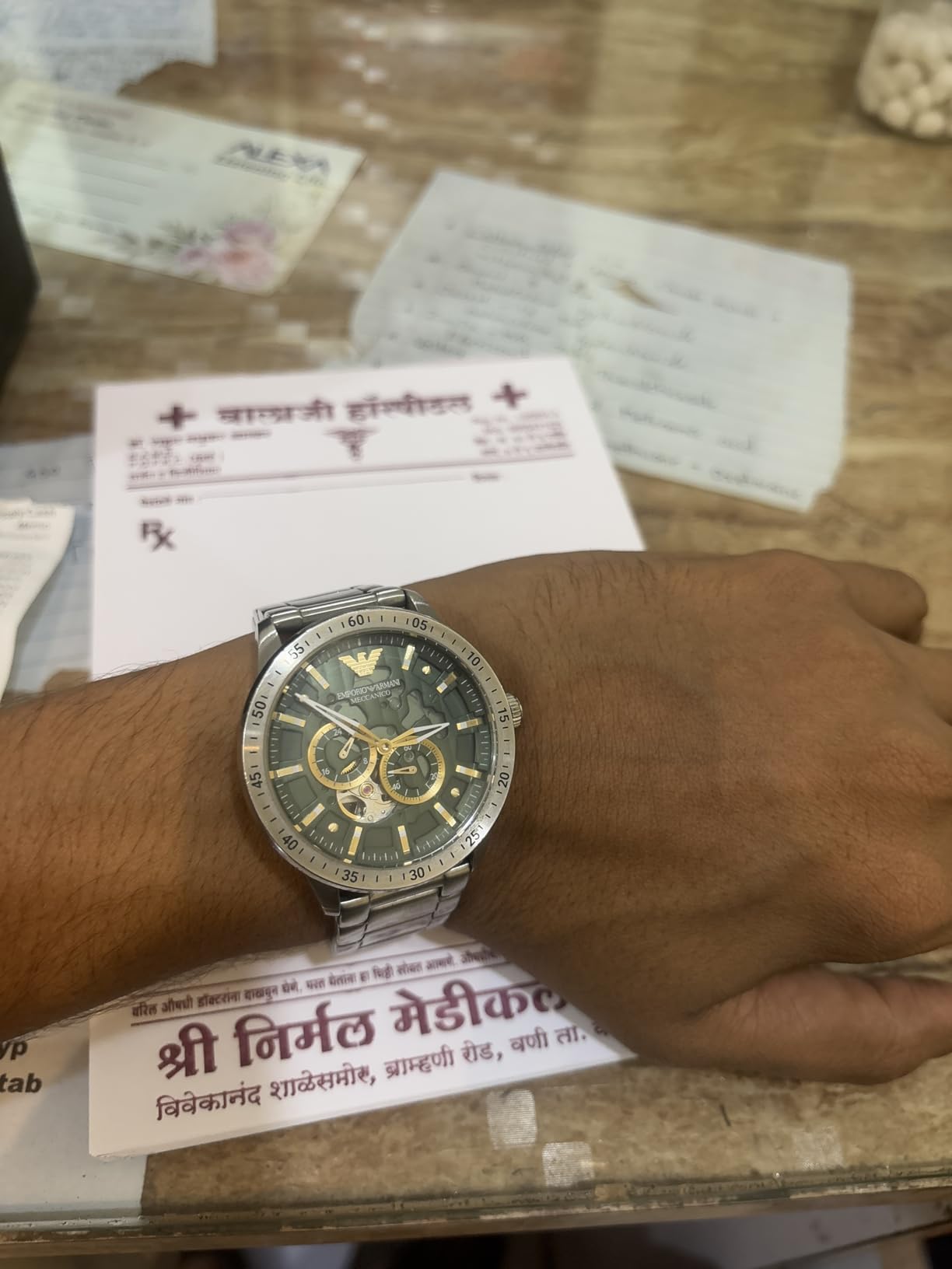 Emporio Armani Mario Analog Green Dial Men's Watch-AR60053 : Amazon.in ...