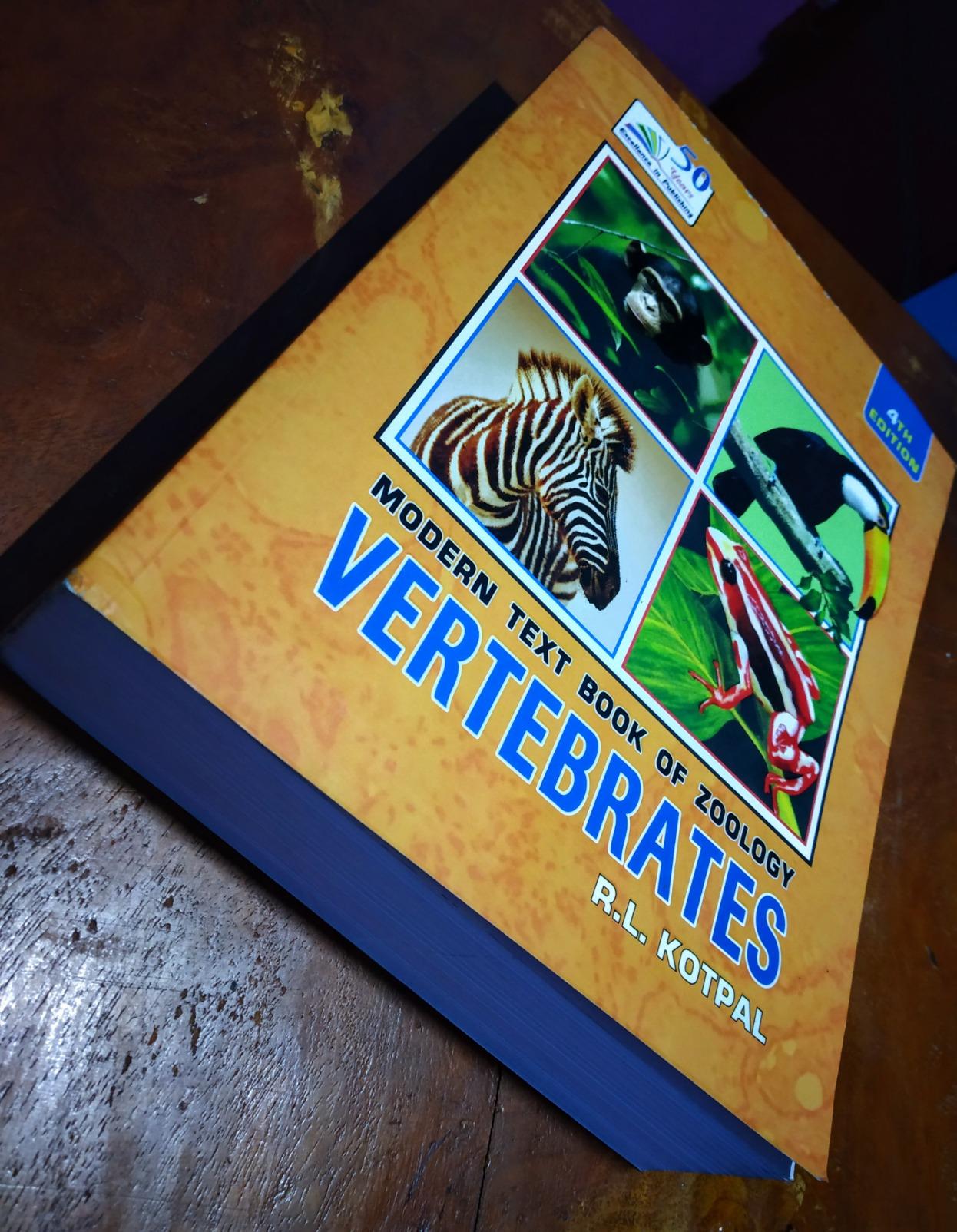 Modern Textbook Of Zoology: Vertebrates : R. L. Kotpal: Amazon.in: Books