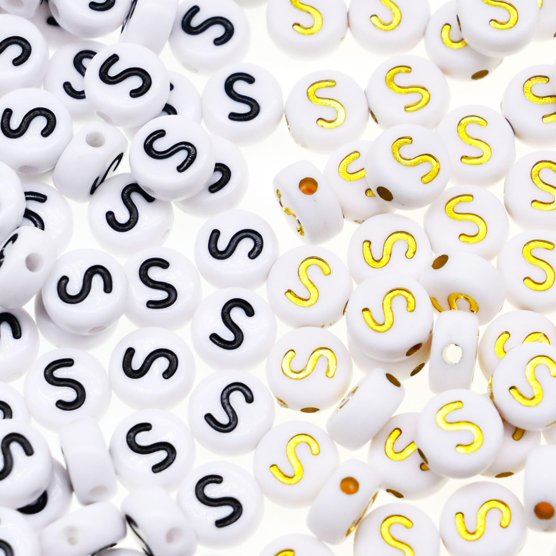 Amazon.com: Yiizzxin 200Pcs Round Acrylic Letter S Beads for Bracelets ...