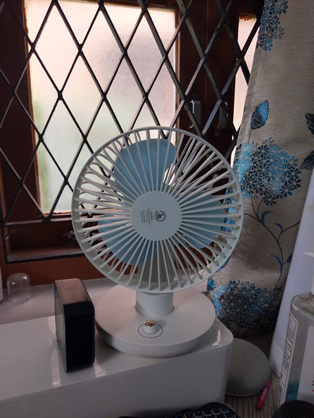 SMARTDEVIL Portable Desk Fan, Lower Noise, USB Rechargeable Battery ...