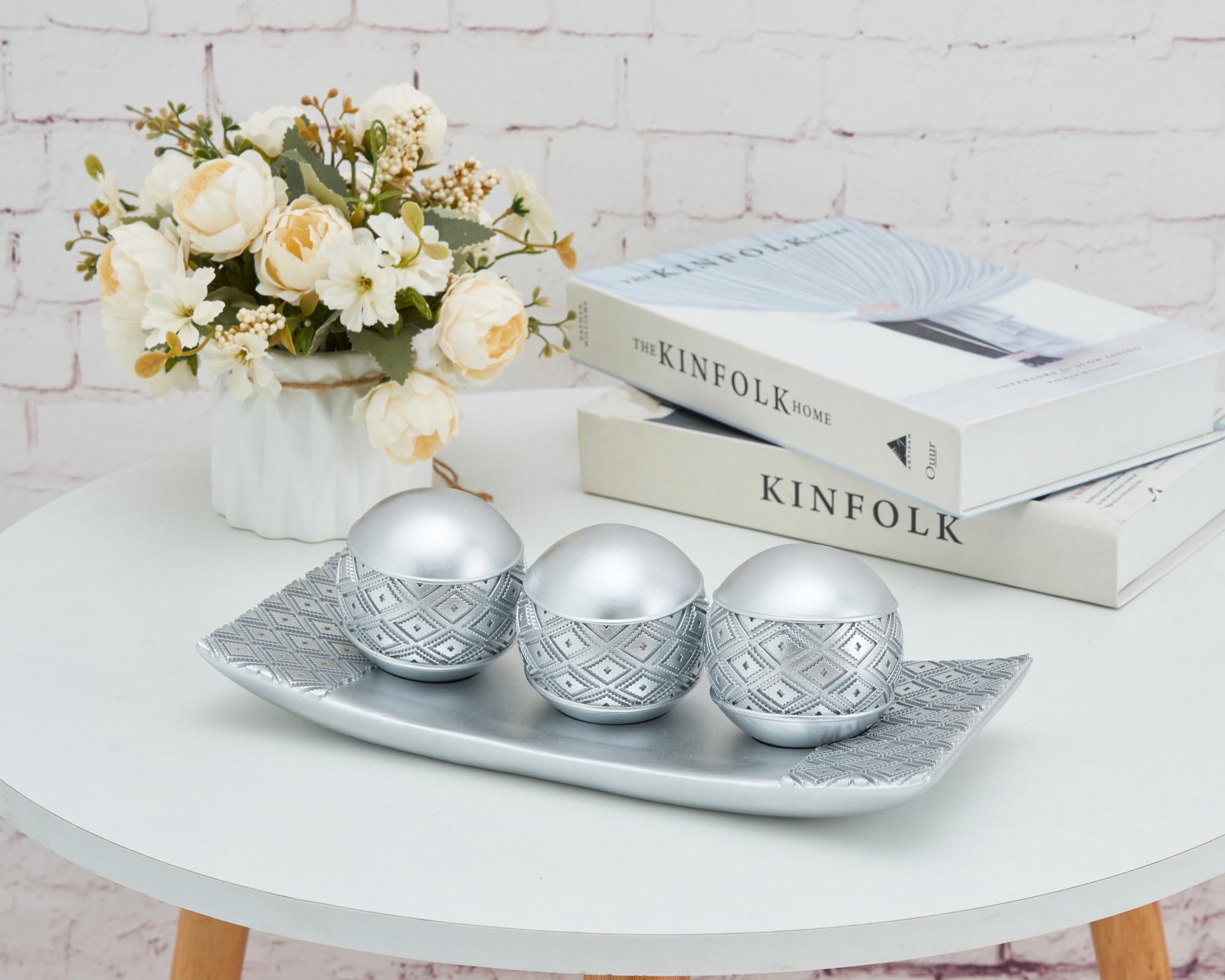 Centerpieces For Tables And Vases With Balls CIR OASES Decorative Bowl
