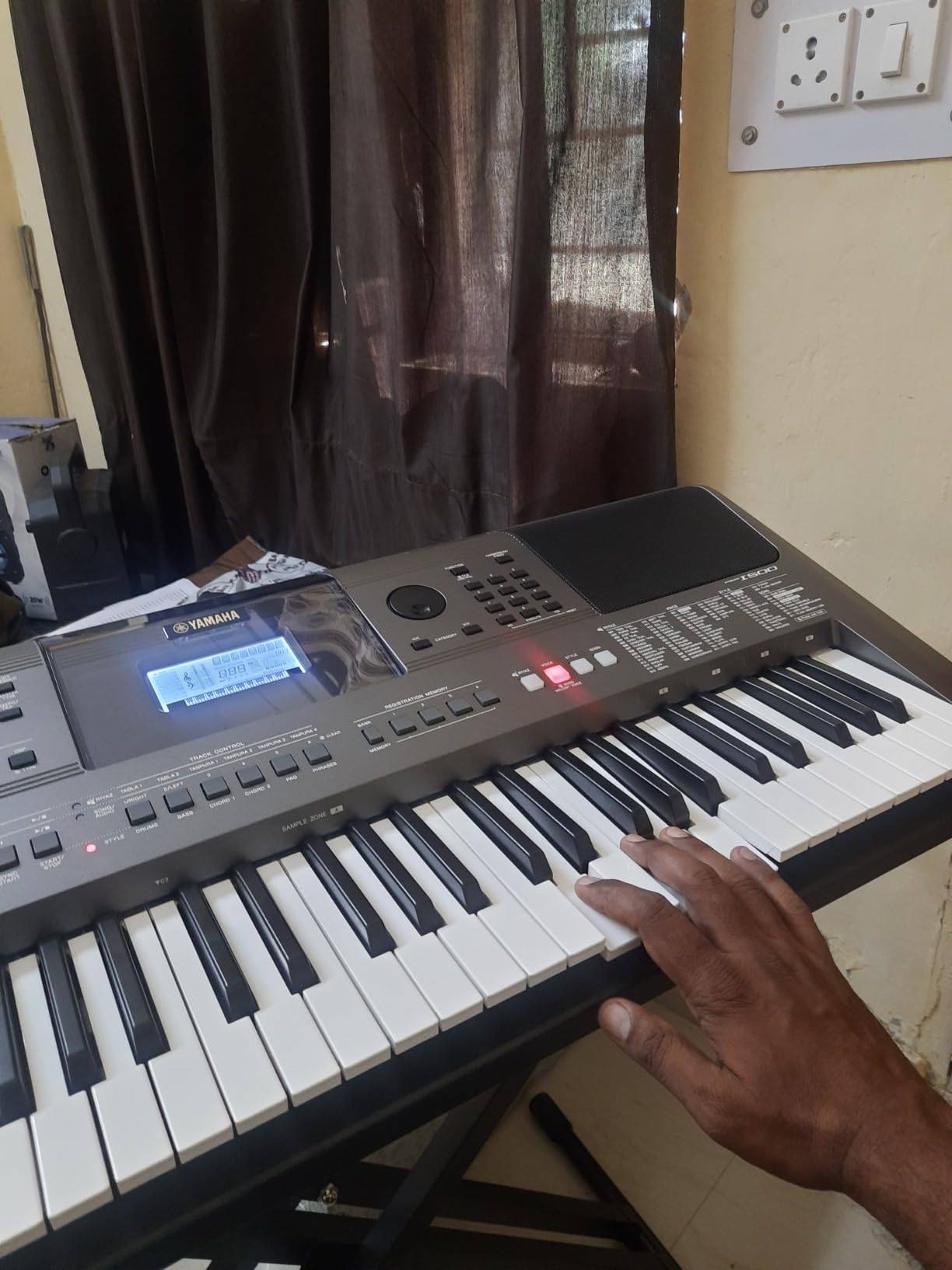 YAMAHA PSR-I500 PORTABLE KEYBOARD WITH ADAPTOR : Amazon.in: Musical ...