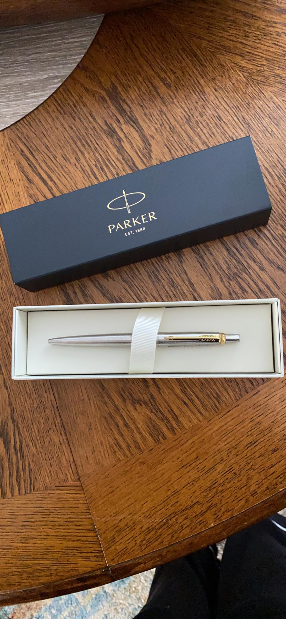 Personalised Parker Jotter Ball Pen Gold Trim - Luxury Engraved Pens ...