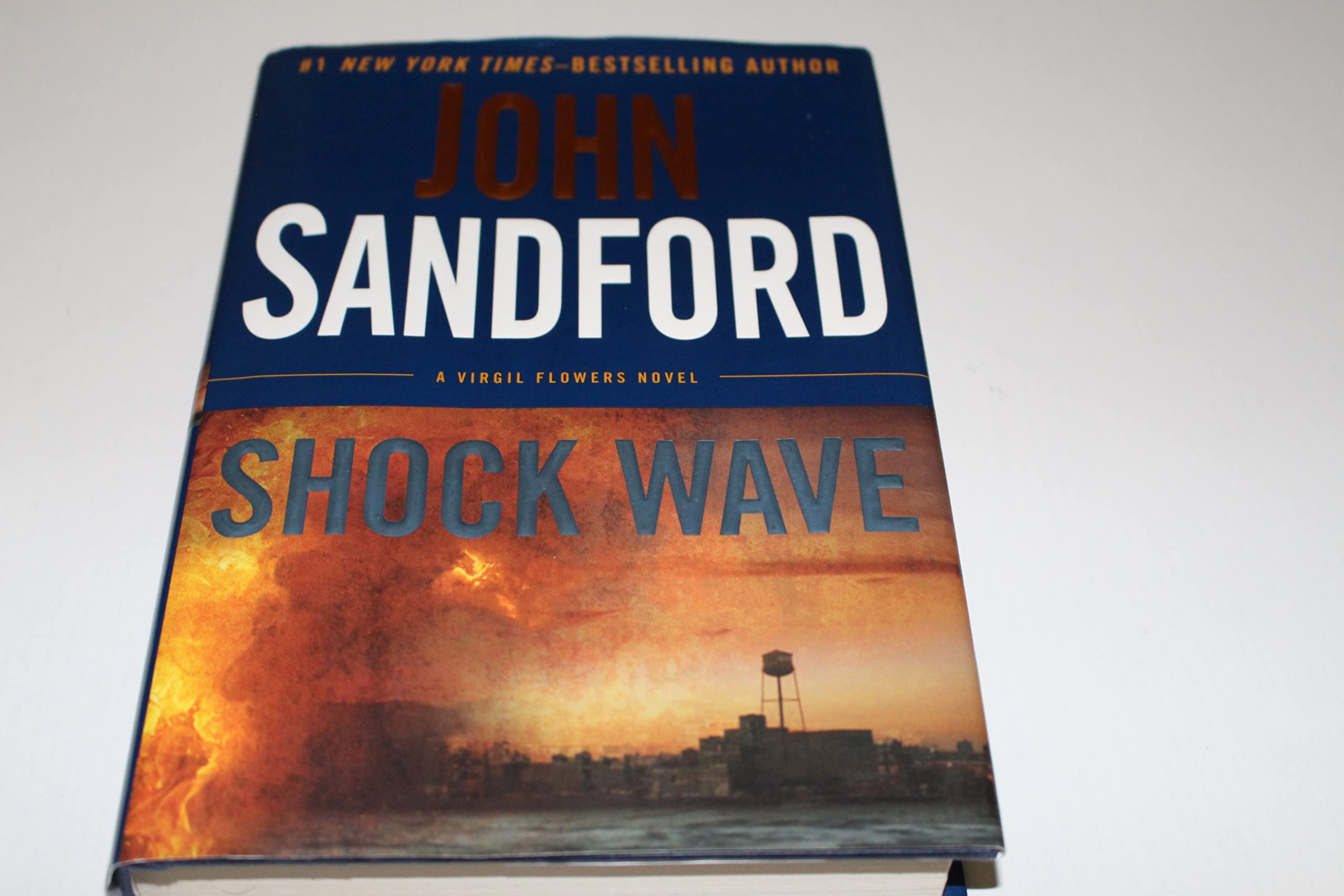 Shock Wave (A Virgil Flowers Novel): Sandford, John: 9780399157691 ...