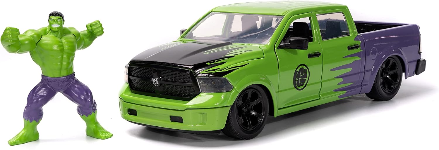 Amazon.com: Marvel 1:24 Dodge Ram 1500 Die-Cast Car & 2.75" Incredible ...