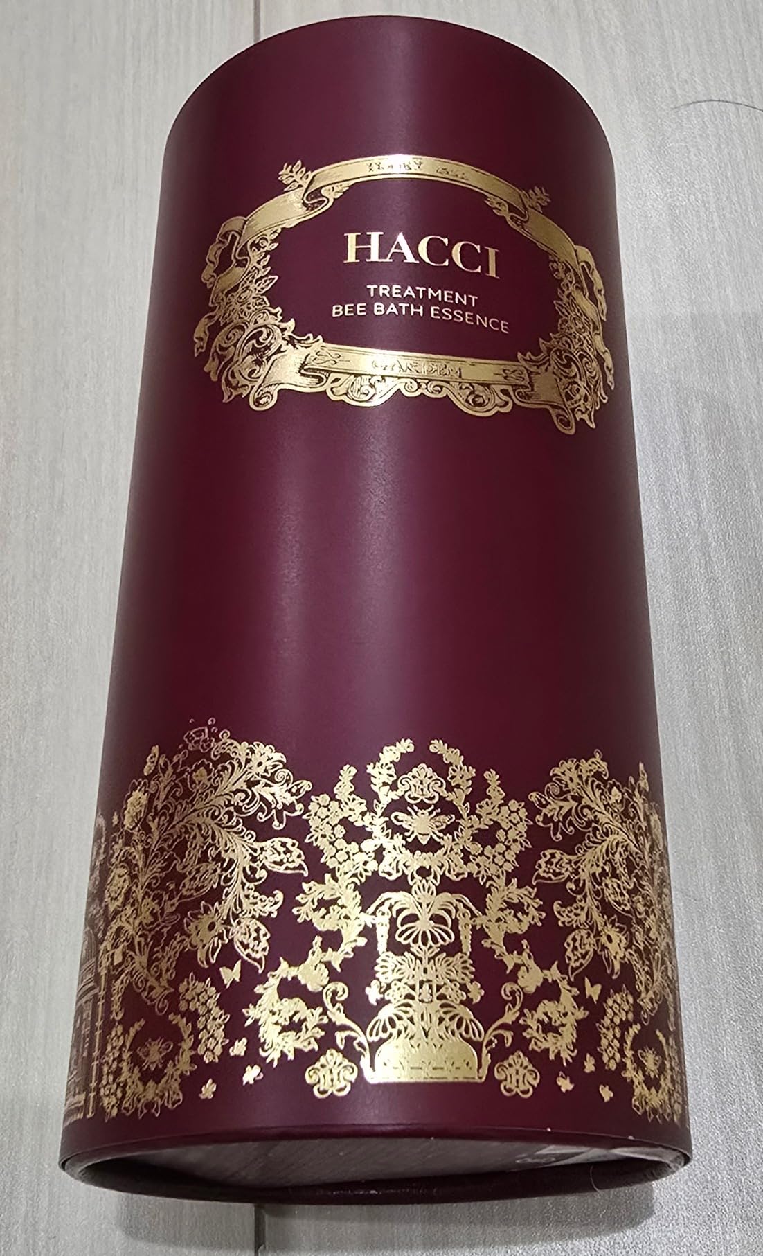 Amazon | HACCI(ハッチ) トリートメント BEE バスエッセンス (ホリデー限定パッケージ) 250mL | HACCI | バスオイル 通販