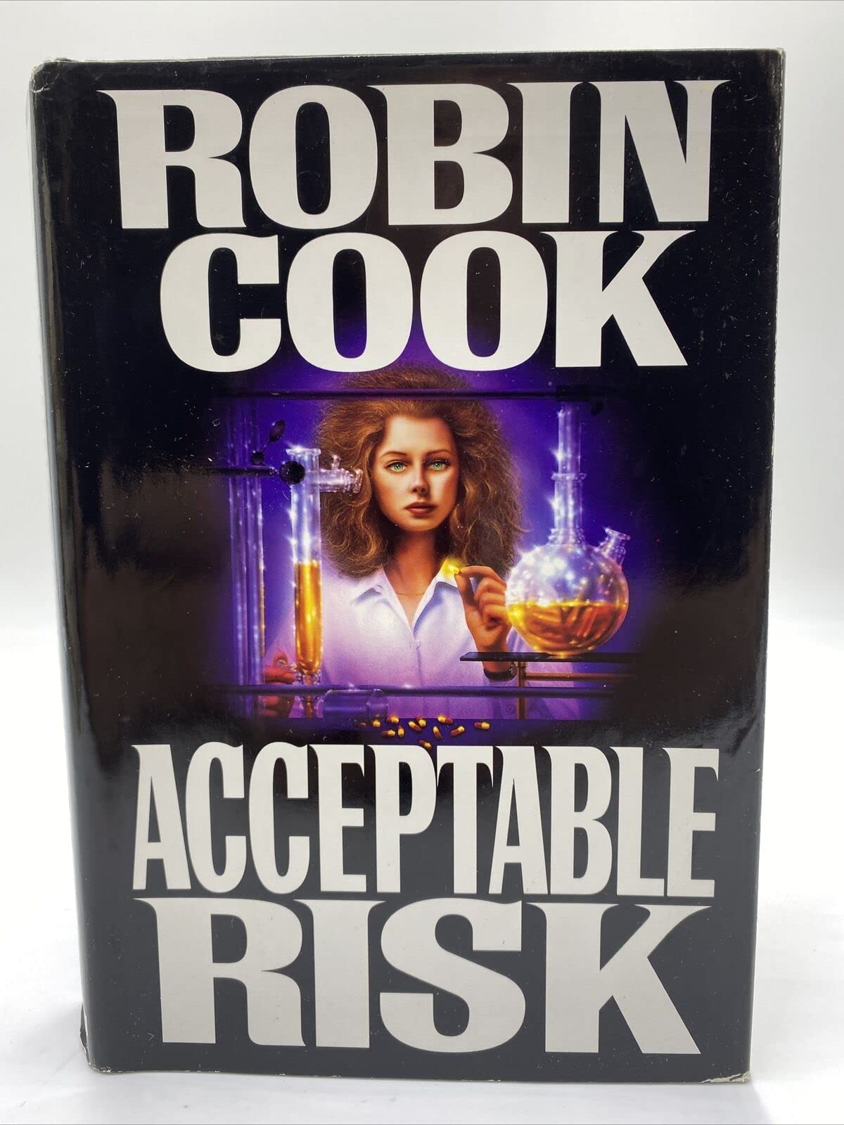 Acceptable Risk: Cook, Robin: 9780399139710: Amazon.com: Books