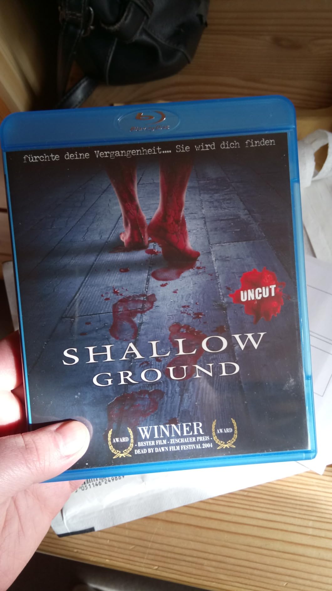 Shallow Ground [DVD]: Amazon.de: DVD & Blu-ray