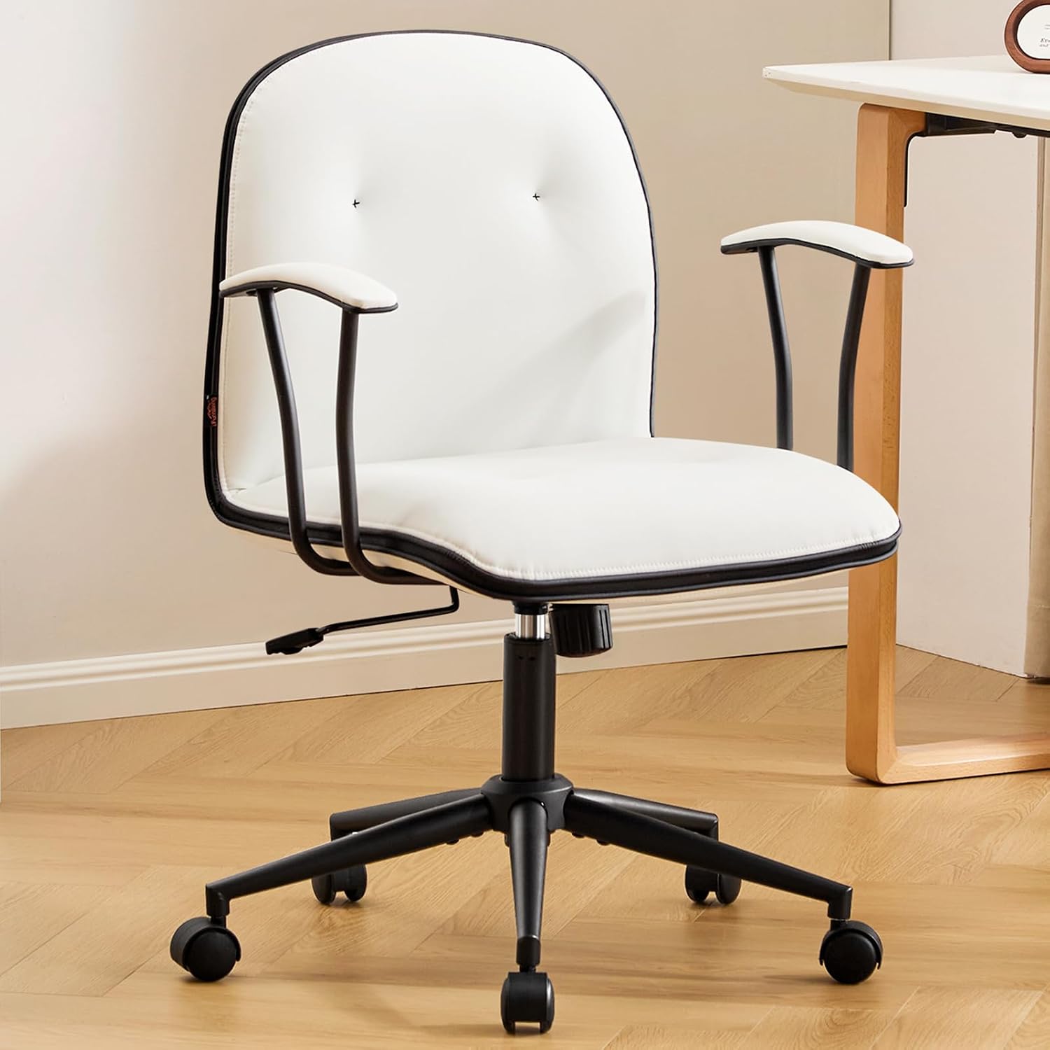 Amazon.com: Furniliving Home Office Desk Chair, Modern PU Leather ...