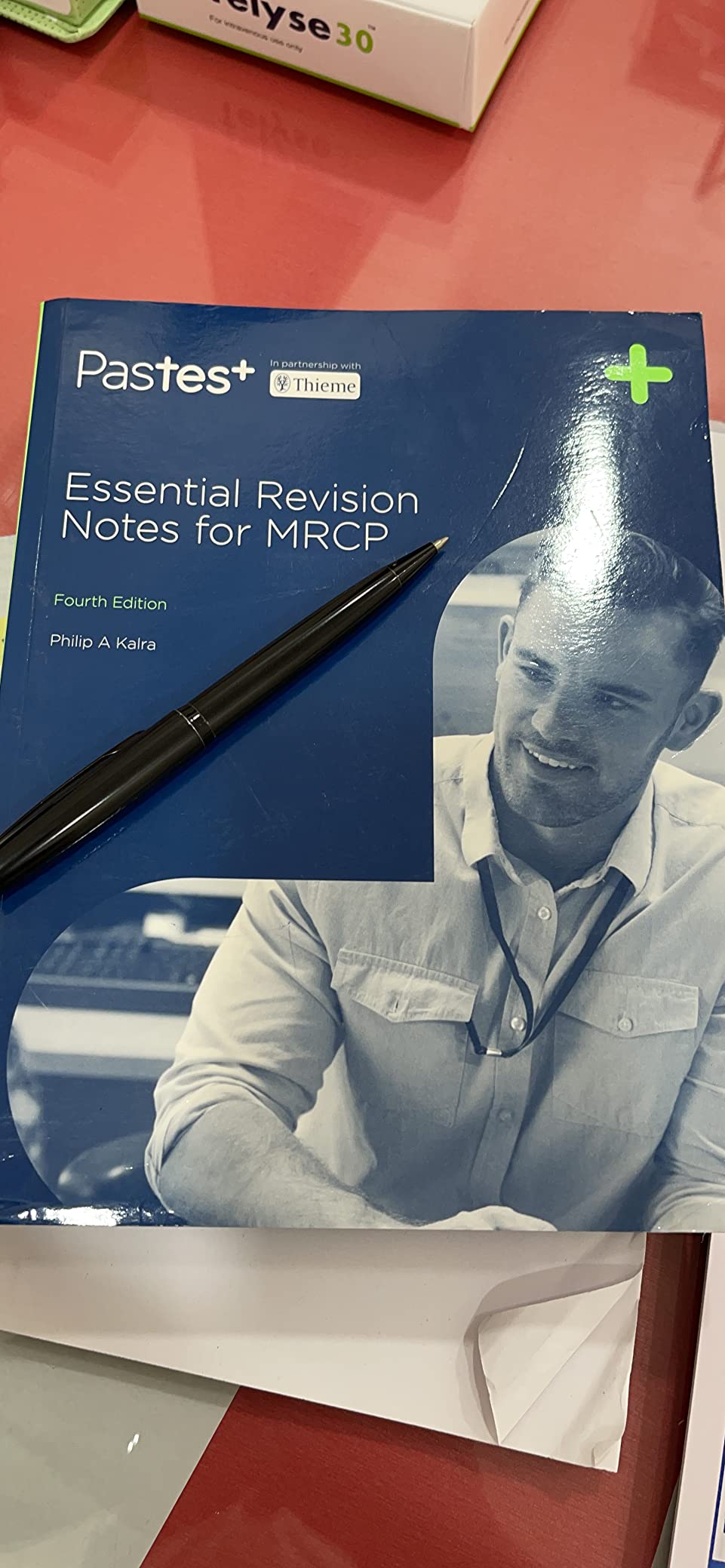 Essential Revision Notes for MRCP : Kalra, Philip A.: Amazon.in: Health ...