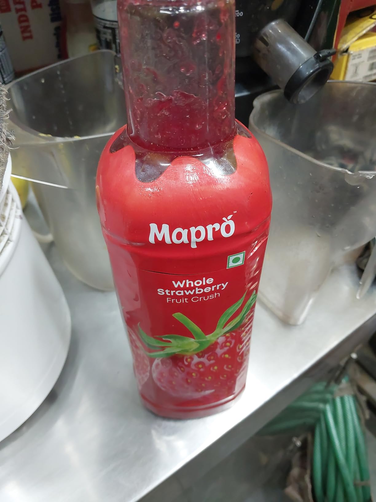 Mapro Whole Strawberry Crush, 1L : Amazon.in: Grocery & Gourmet Foods
