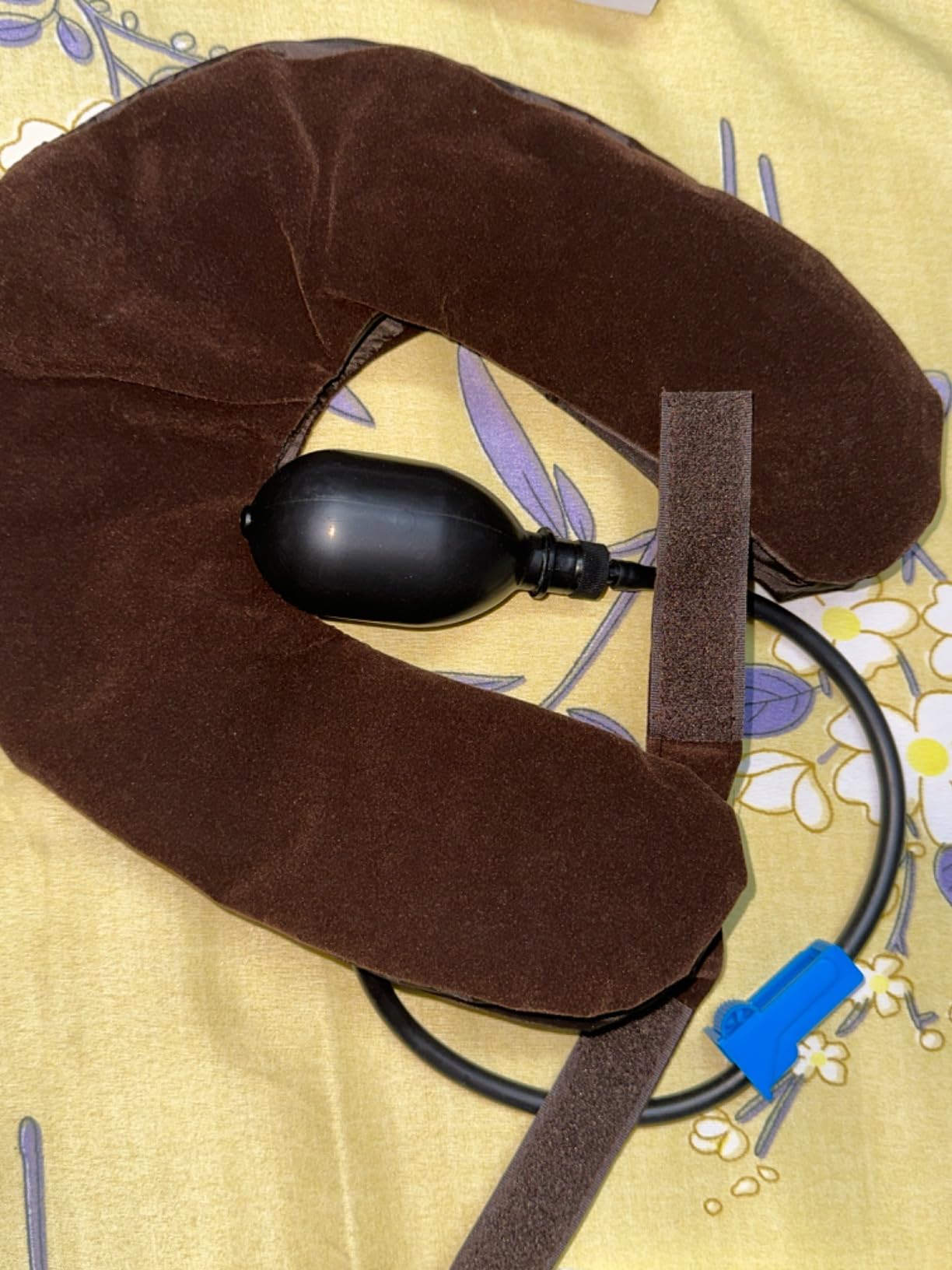 IDEALIMPACT Neck and Shoulder Relaxe 3 Layer Massager Head Rest Travel ...
