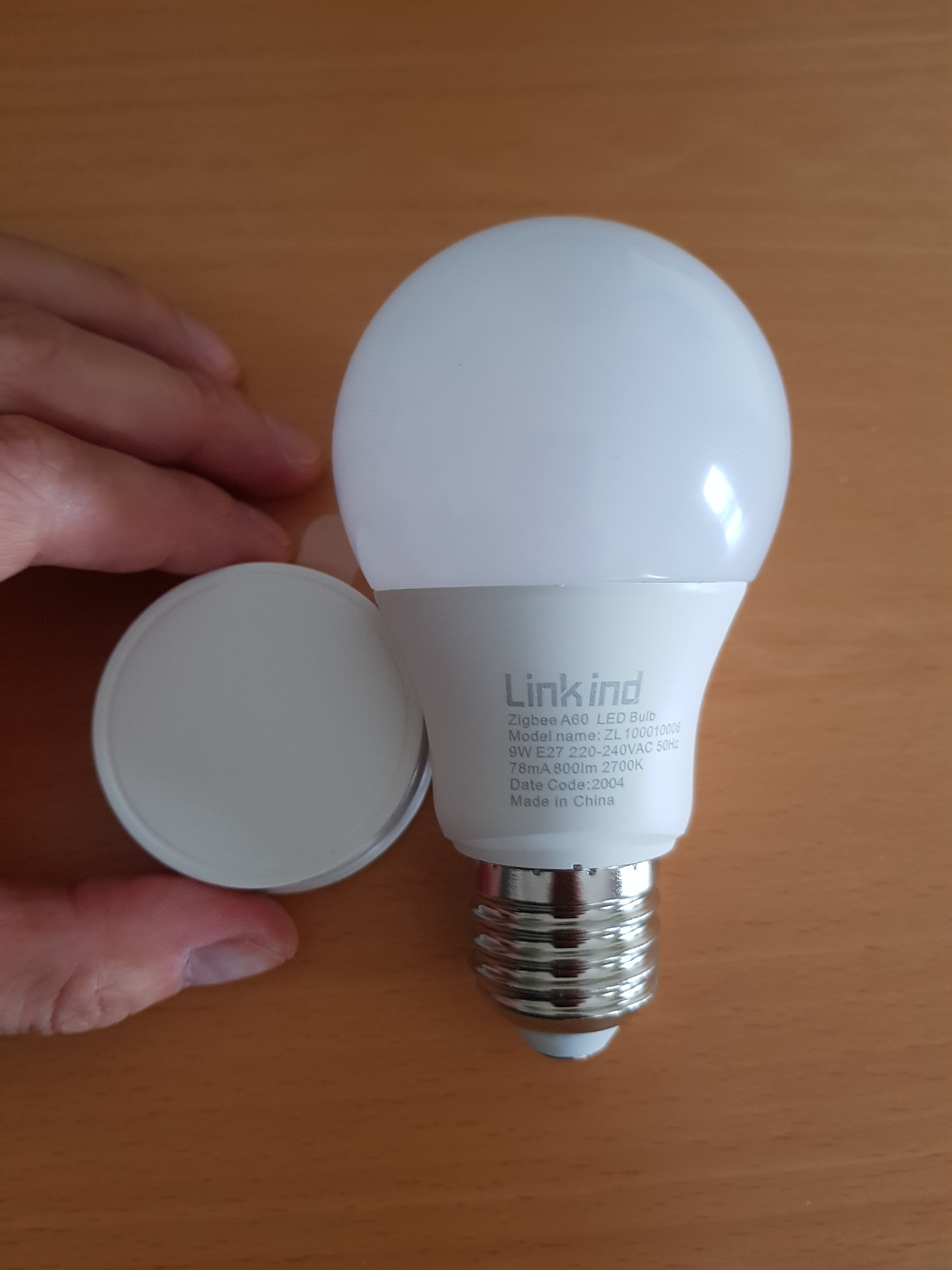 Linkind Smart Bulb Dimming Kit, 1 Zigbee A60 LED Dimmable Bulb & 1 One ...