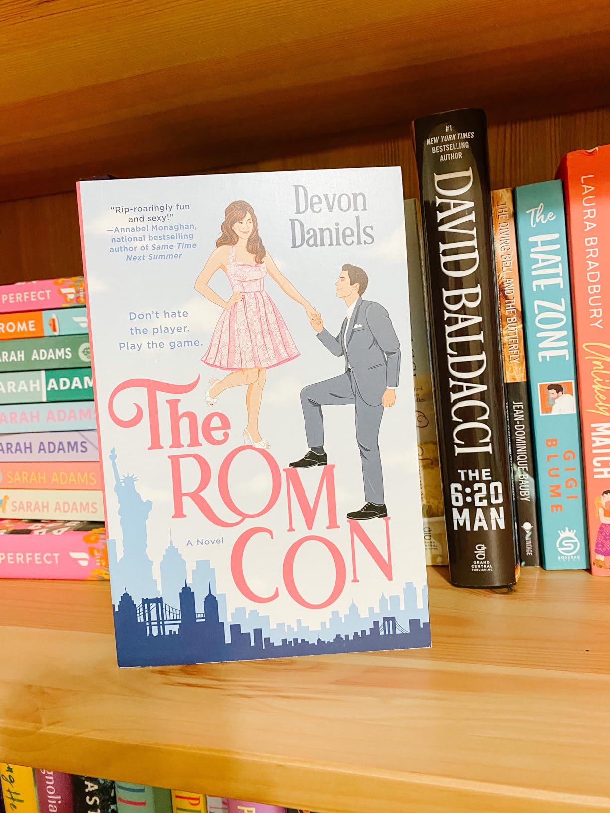 Amazon.com: The Rom Con: 9780593199237: Daniels, Devon: Books