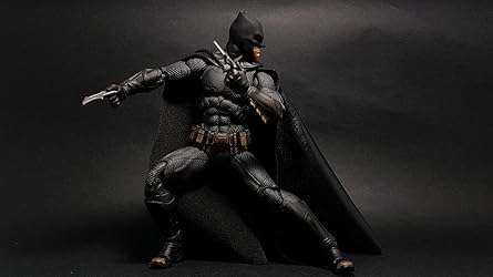 Amazon.com: Medicom Justice League: Batman MAF Ex Action Figure ...