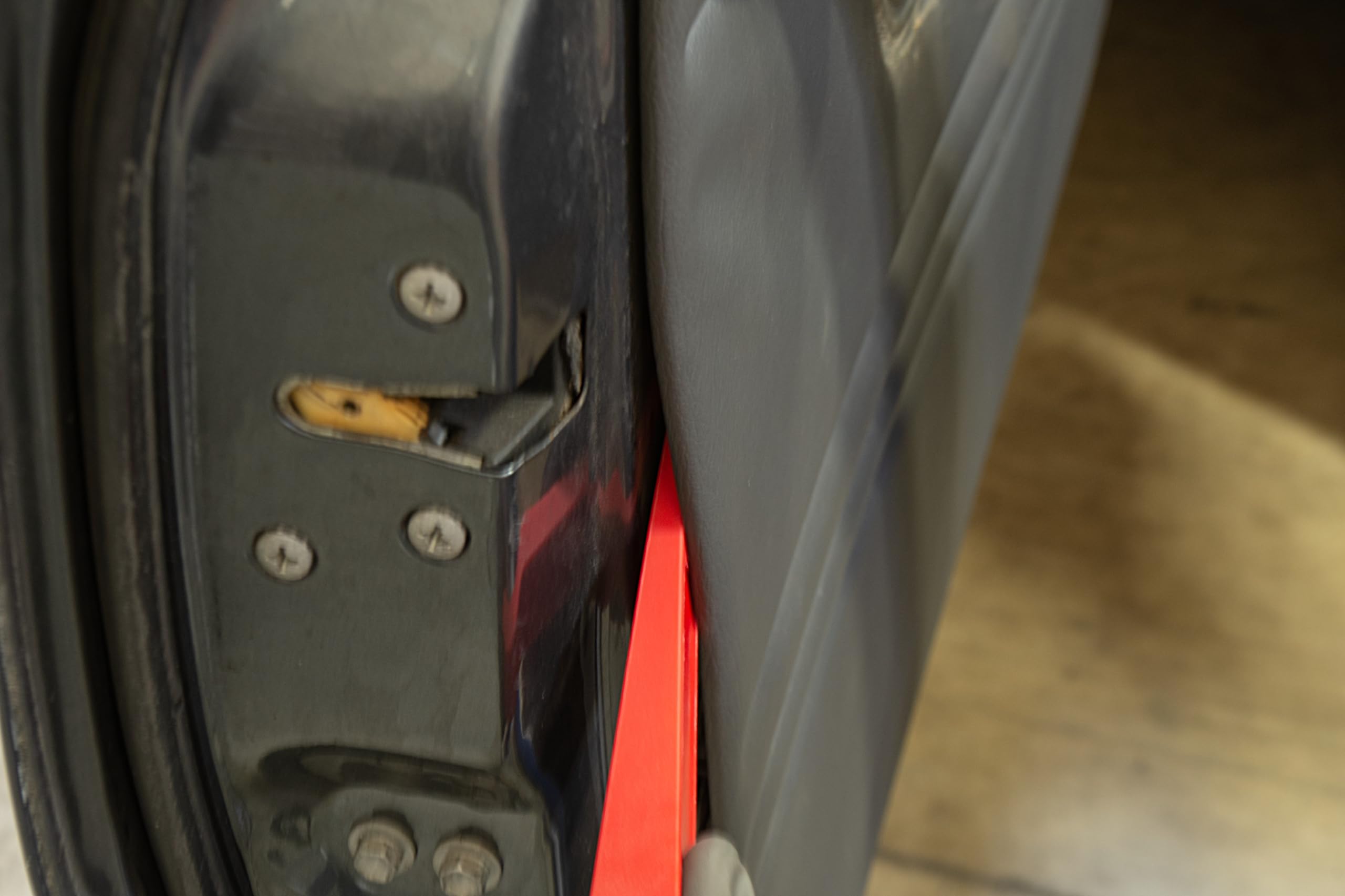 Snapklik.com : 11568 2-Piece Combination Wedge And Pry Hook Set