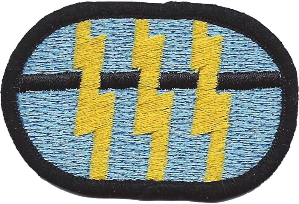 Amazon.com: 12th Airborne Special Forces Group Patch Oval : Clothing ...