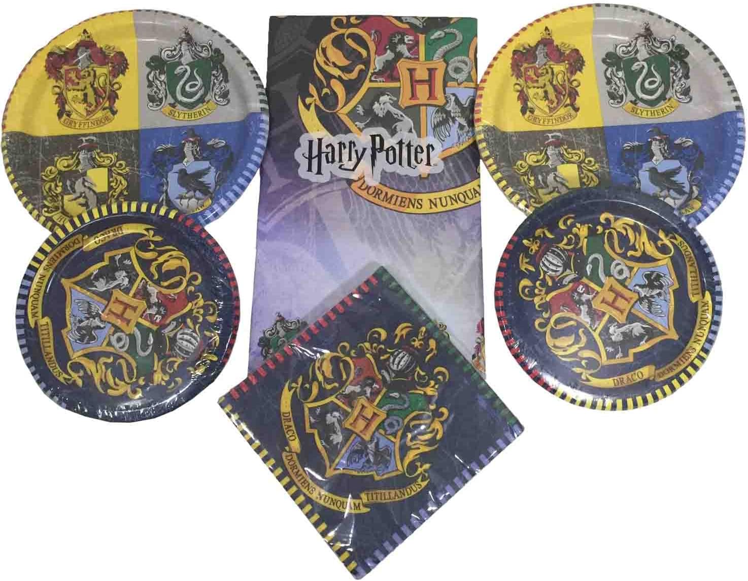 Amazon.com: FB Merchandising Harry Potter Party Supplies Pack for 16 ...