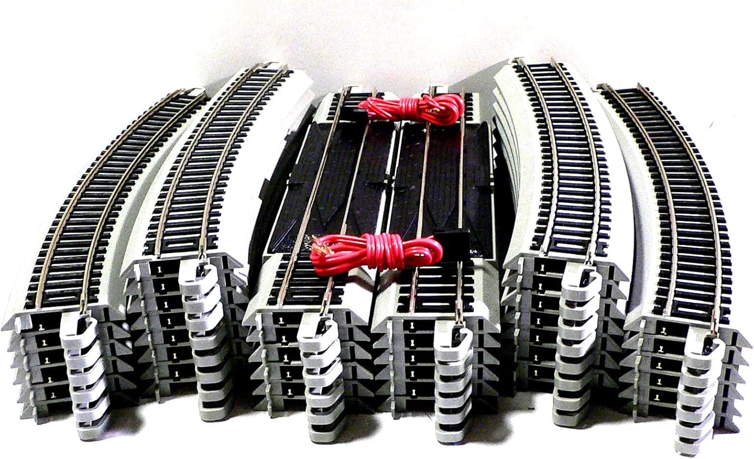 Amazon.com: HO Scale Bachmann Nickel Silver EZ Track 46 X 73 Double ...