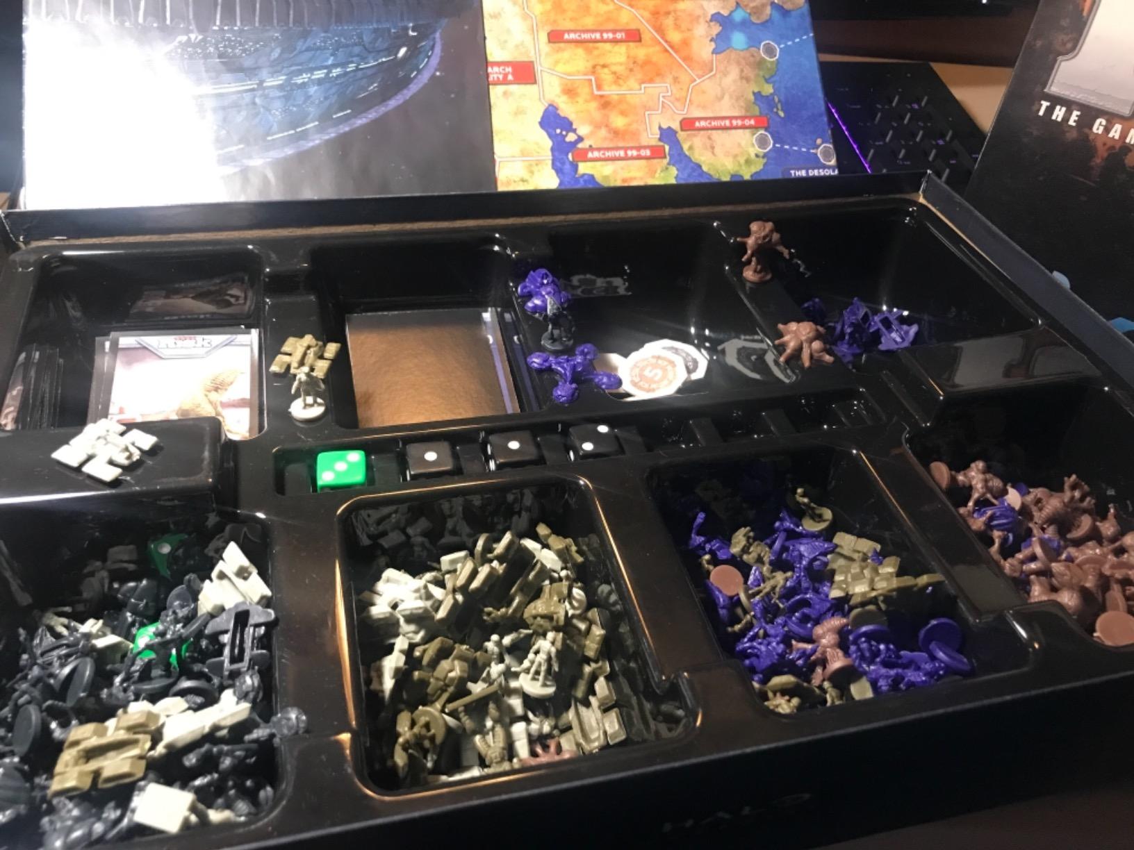 Amazon.com: RISK: Halo Legendary Edition : Toys & Games
