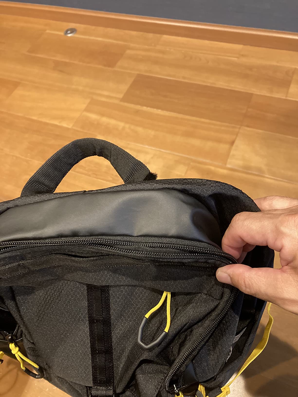 Amazon.co.jp: [オークリー] バックパック ESSENTIAL TWO DAYS PACK 4.0 DARK GREY HTHR ...