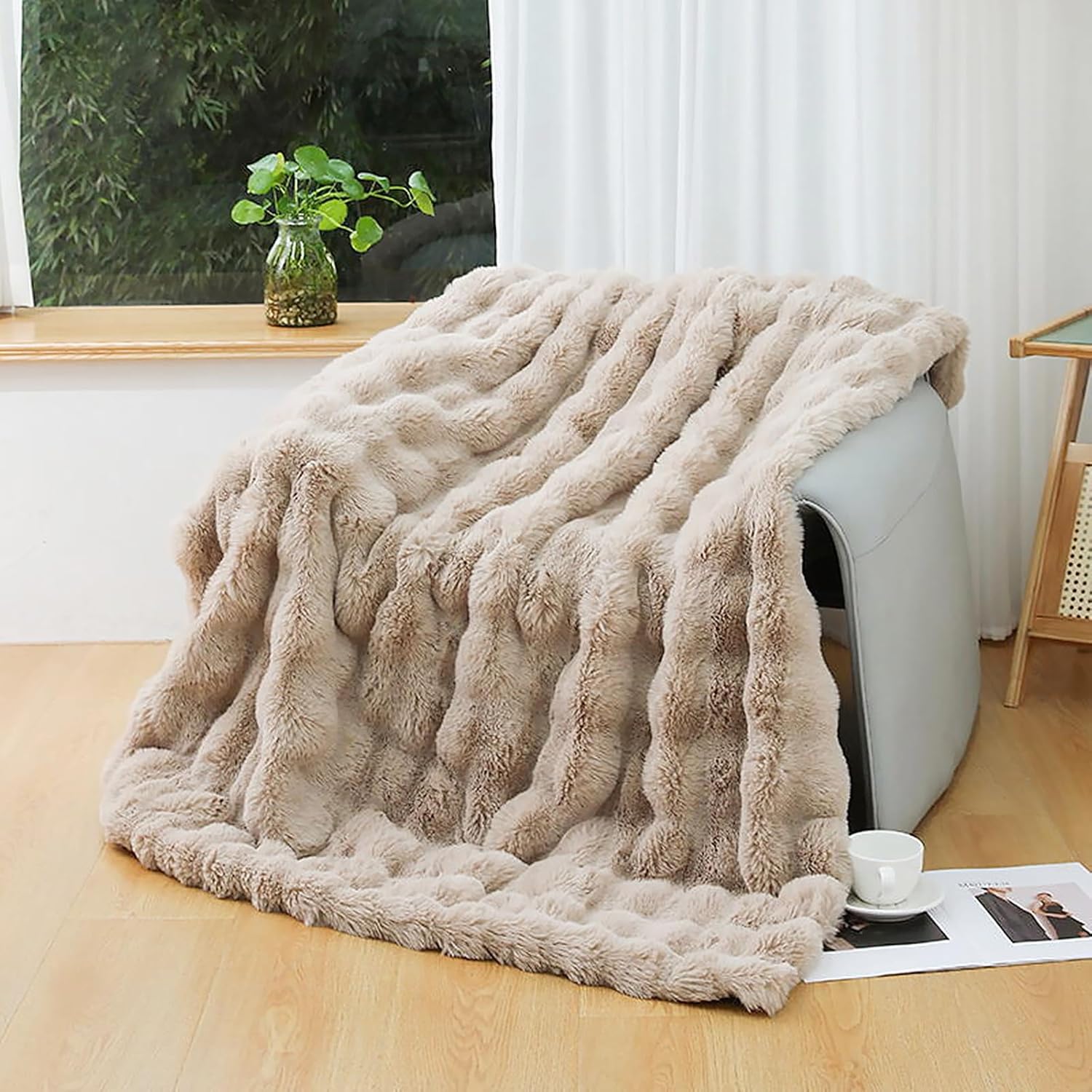 Amazon.com: UKELER Camel Fleece Throw Blanket for Couch Faux Fur Throw ...