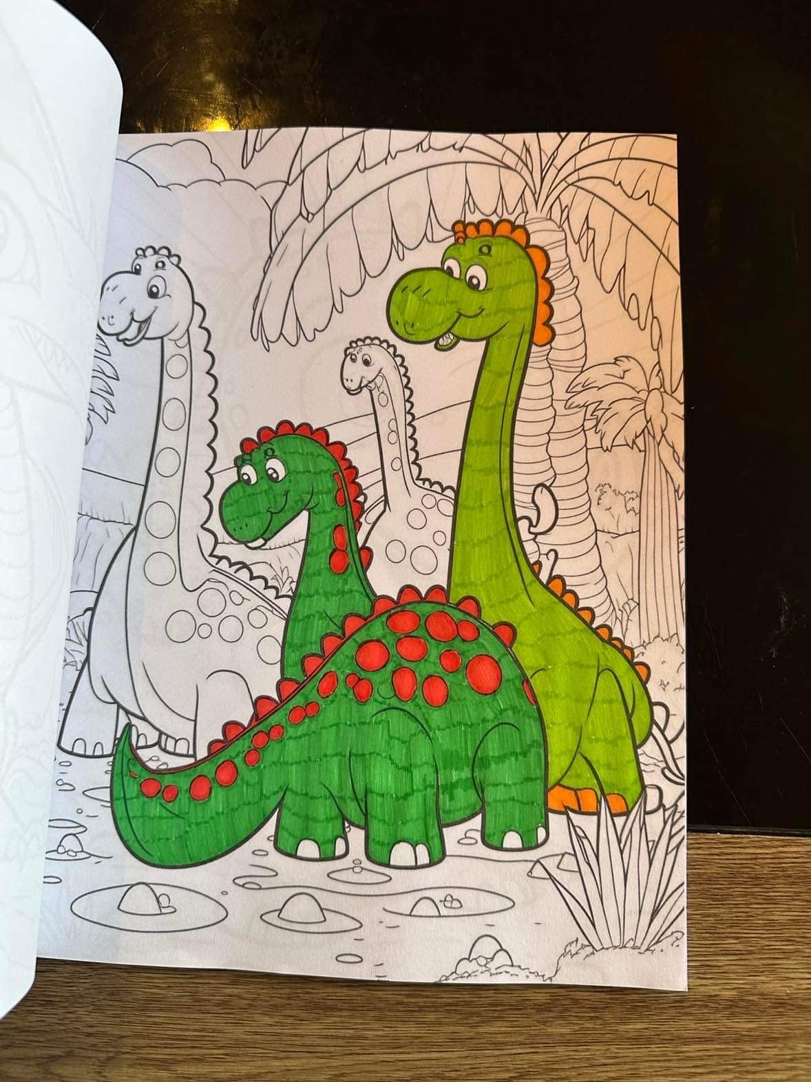 Dinosaur Colouring Book: Amazing fun colouring book for kids & Teens ...