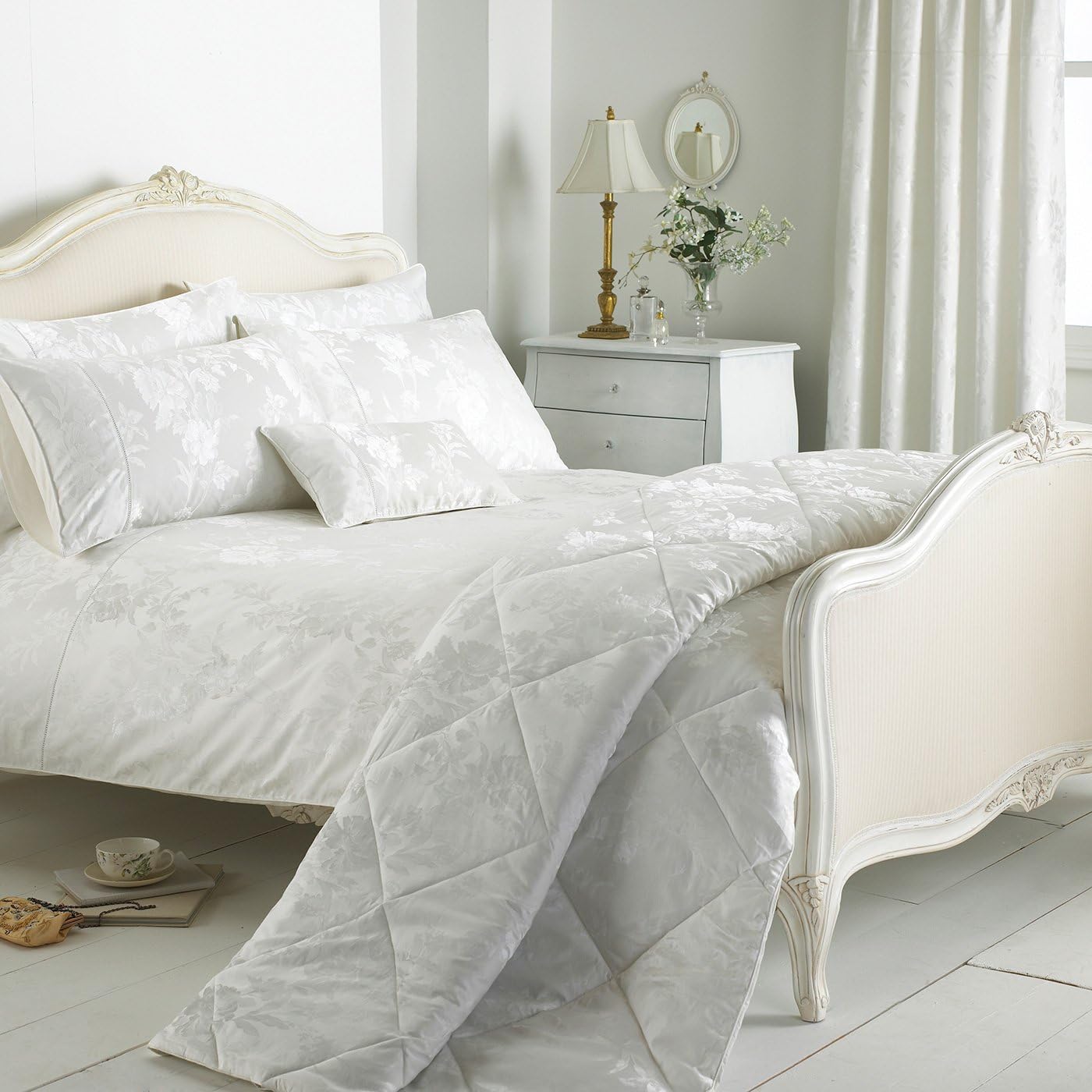 Amazon.com: Balmoral Cotton Ivory Damask Double Duvet Set : Home & Kitchen