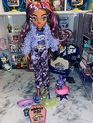 Amazon.com: Monster High Creepover Party Doll, Clawdeen Wolf with Pet Dog Crescent, Sleepover ...