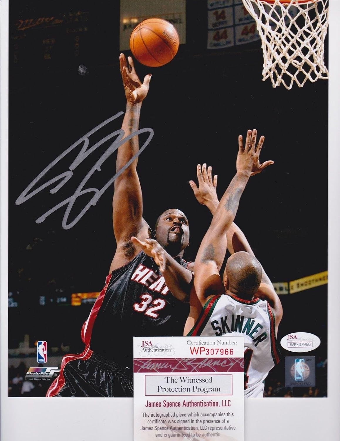 SHAQ SHAQUILLE O'NEAL signed MIAMI HEAT 8x10 Photo + COA WP307966 - JSA ...