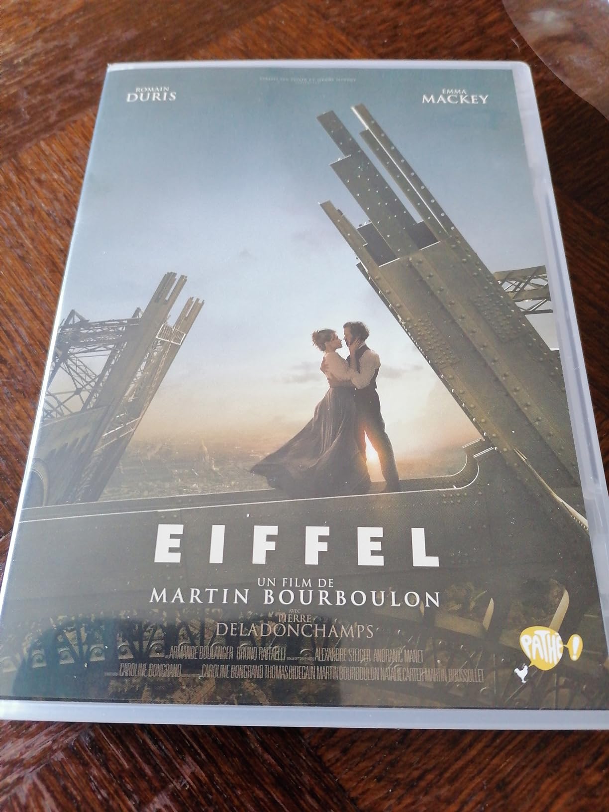 Amazon.fr - Eiffel [4K Ultra-HD + Blu-Ray] - Romain Duris, Emma Mackey ...