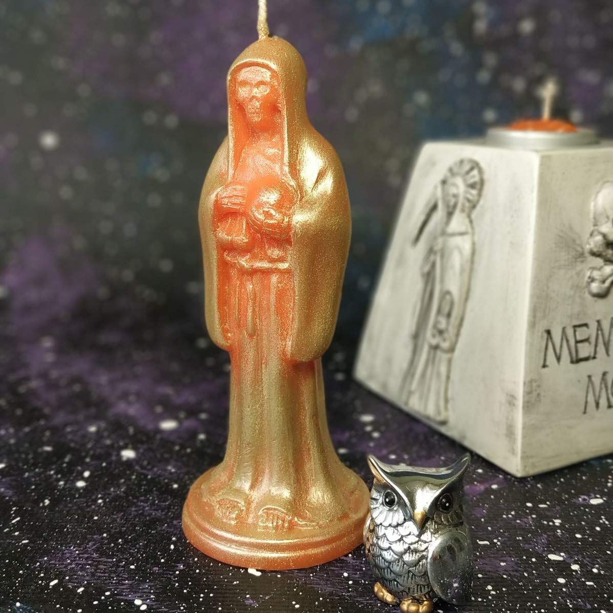 Buy Santa Muerte Candle in a golden coat! Ritual monetary magic through ...