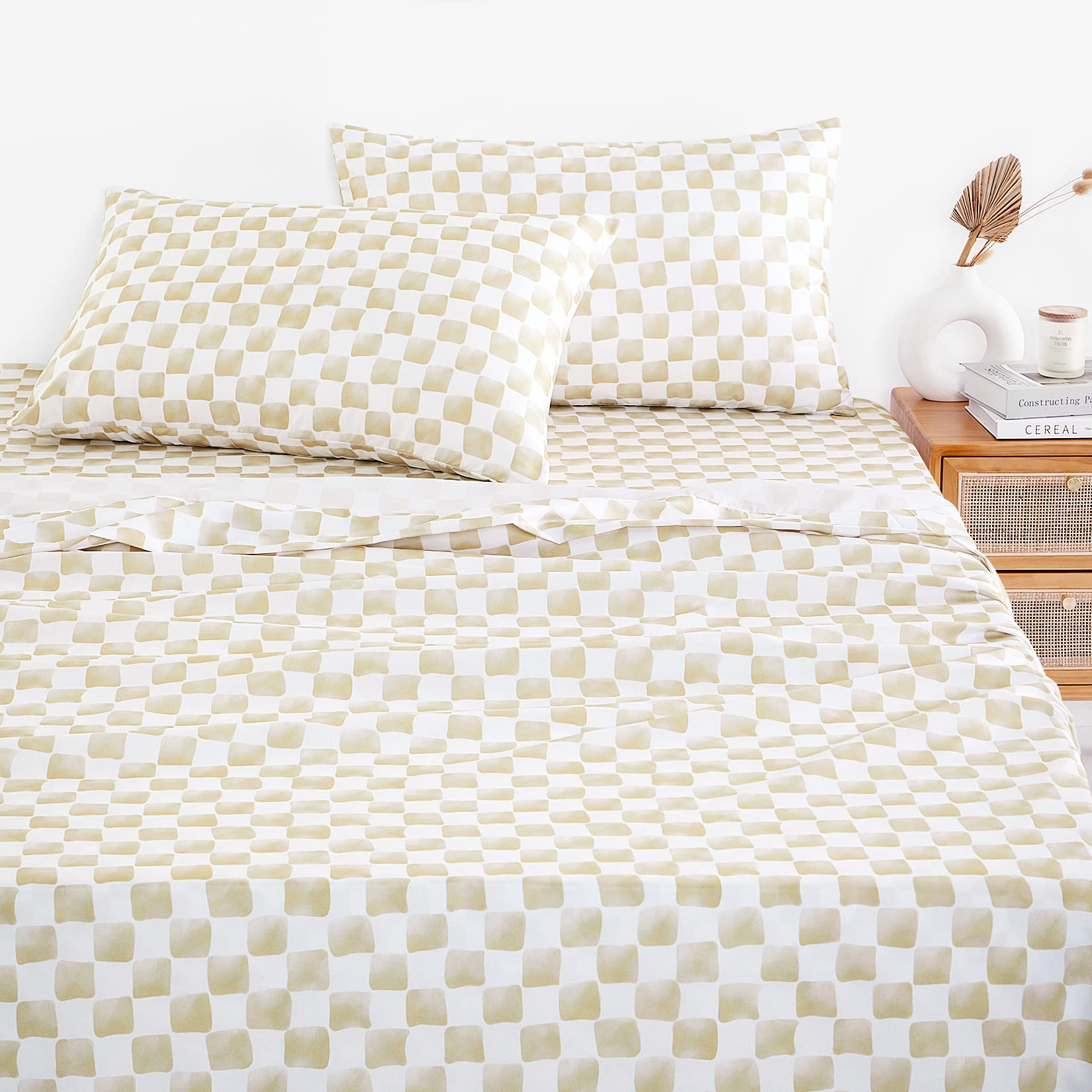 Amazon.com: Wake In Cloud - Gingham Sheet Set, 4-Piece Sheet Set ...