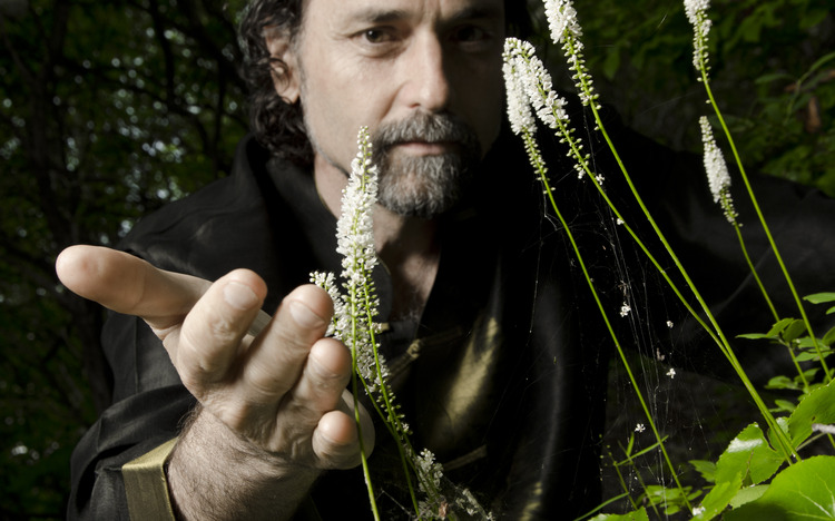 Amazon.com: David Crow: books, biography, latest update