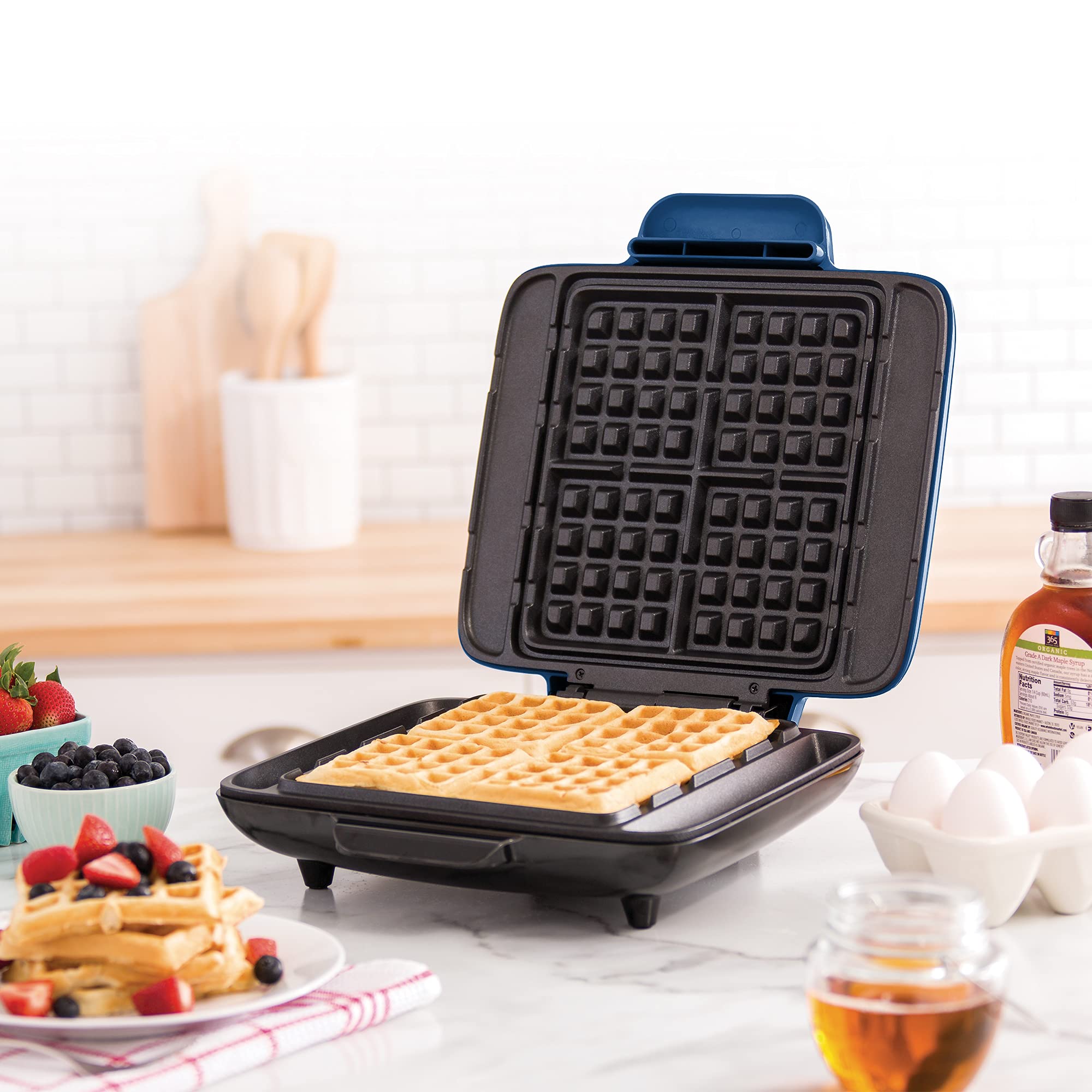 Snapklik.com : Dash Deluxe No-Drip Waffle Iron Maker Machine 1200W ...