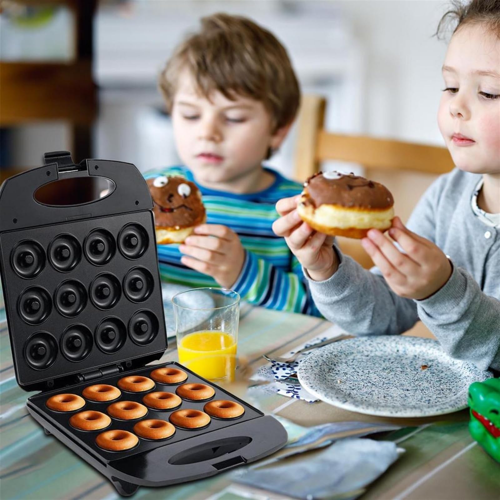 Mini Donut Maker - Easy And Fun Homemade Mini Donuts, Perfect For ...