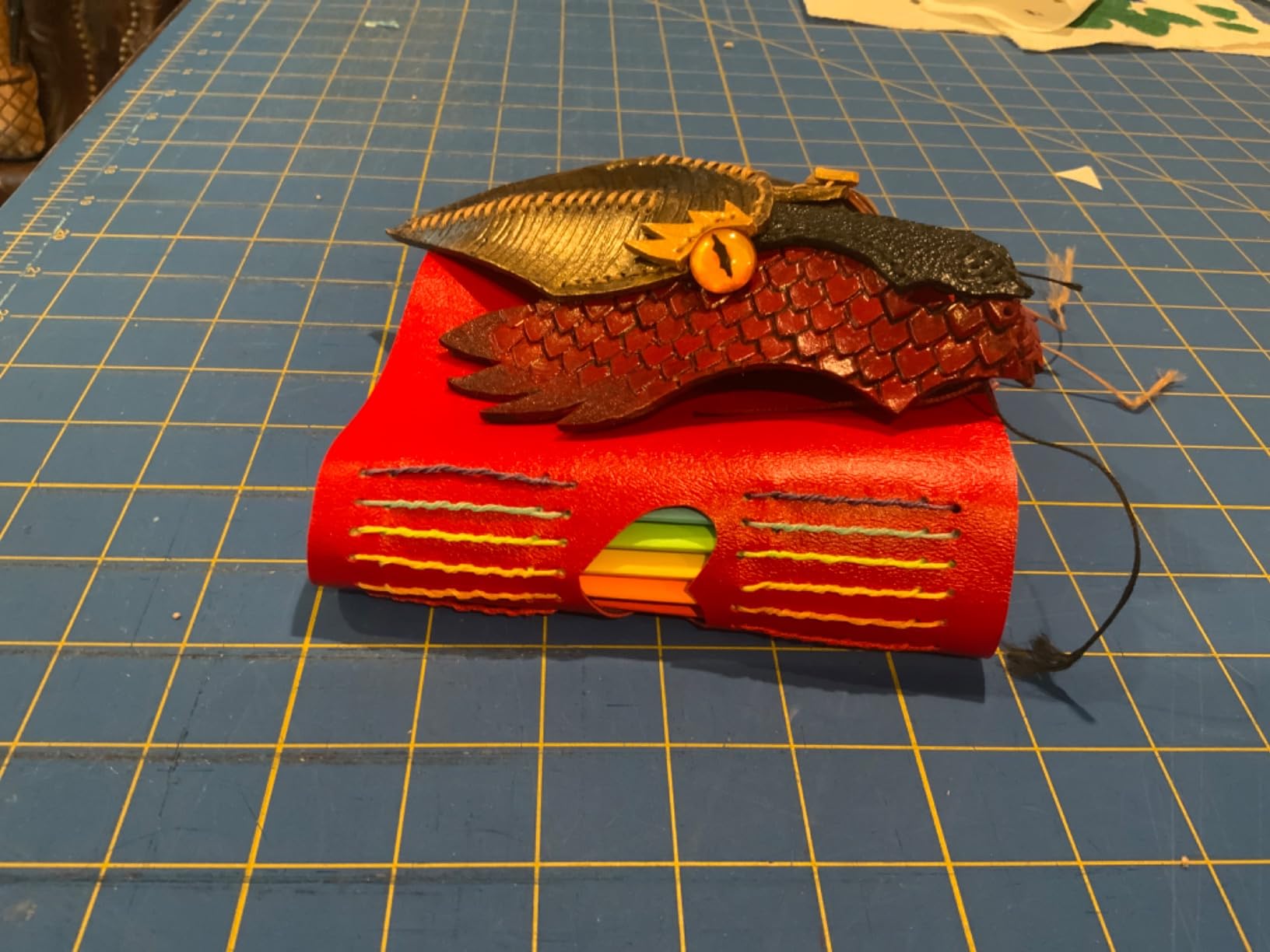 Amazon.com: 24 Colors Waxed Thread, Leather Sewing Thread,Hand ...