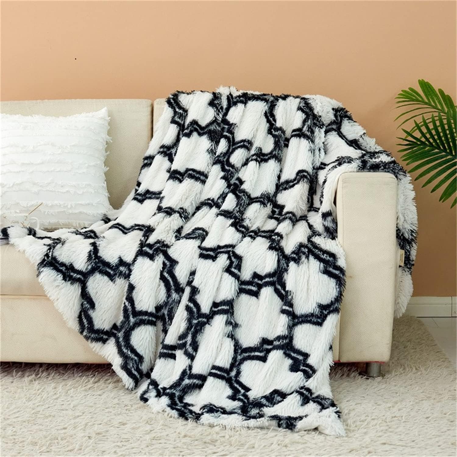 Amazon.com: Plush Shaggy Throw Blanket for Couch, Faux Fur Fuzzy Fluffy ...