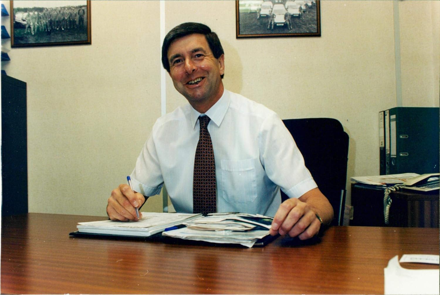 Amazon.com: Jamie Bates - Vintage Press Photo: Photographs