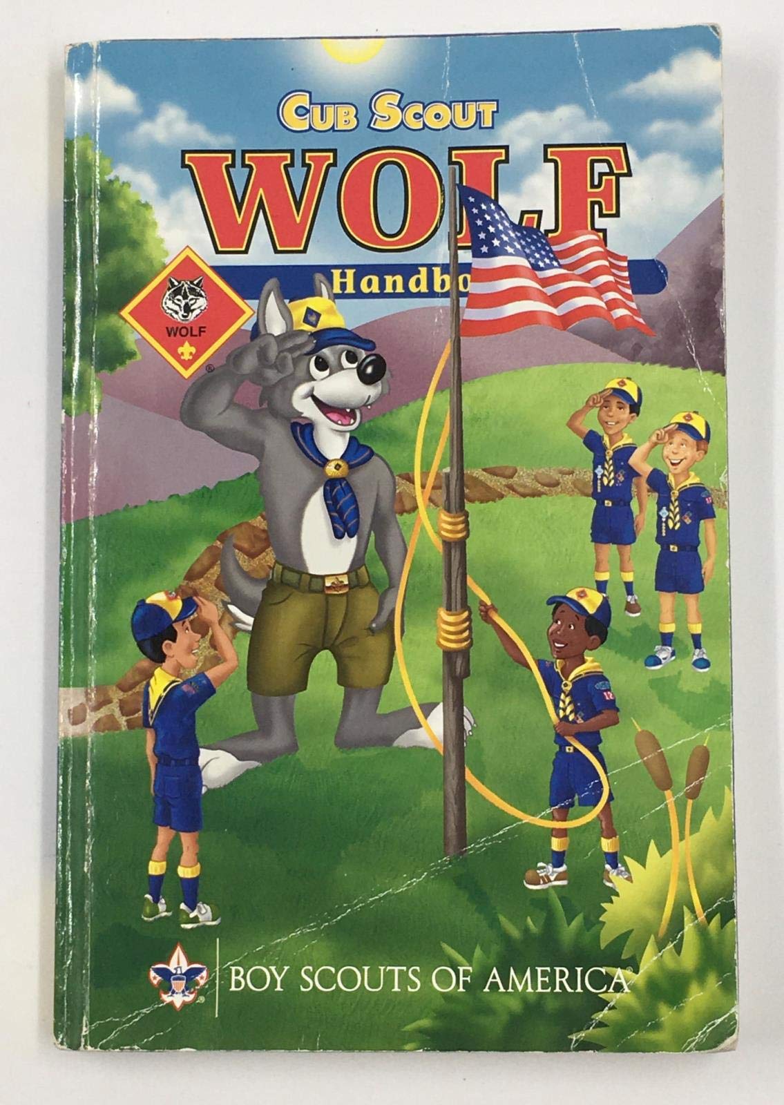 Cub Scout Wolf Handbook: Boy Scouts of America: 0730176334509: Amazon ...