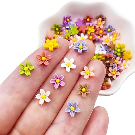 Amazon.com: 200PCS Resin Daisy Flowers for Crafts Dollhouse Miniatures ...