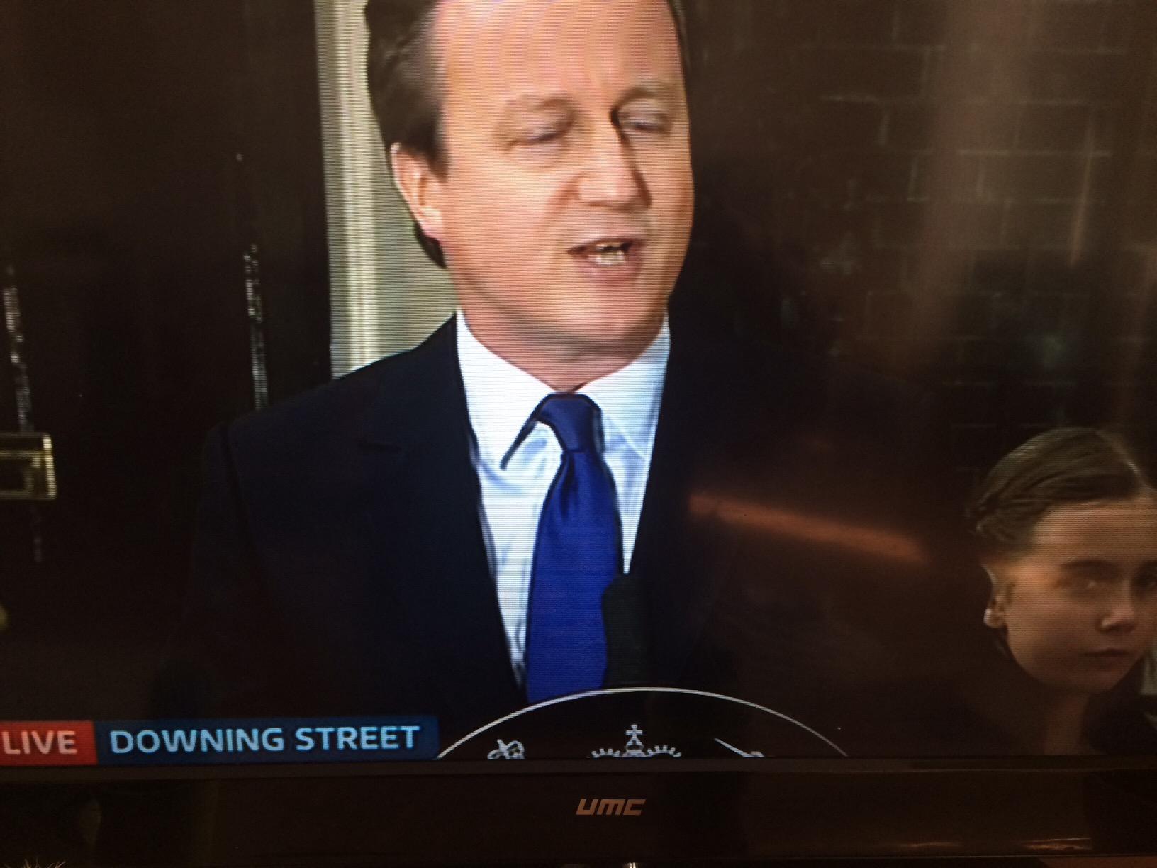 Replacement Remote Control for TV/DVD UMC M22/37C: Amazon.co.uk ...