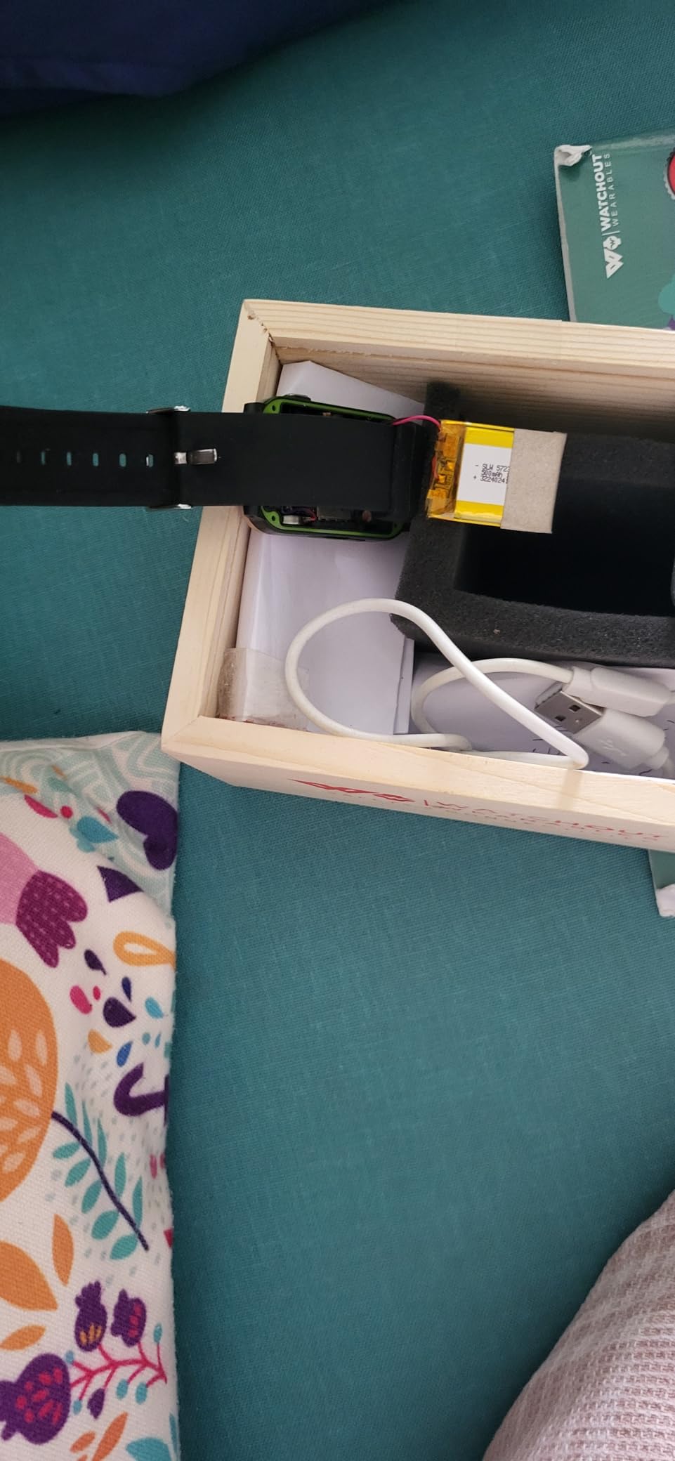 WatchOut Wearables Elegant Kids Smartwatch with Tons of Safety Features ...