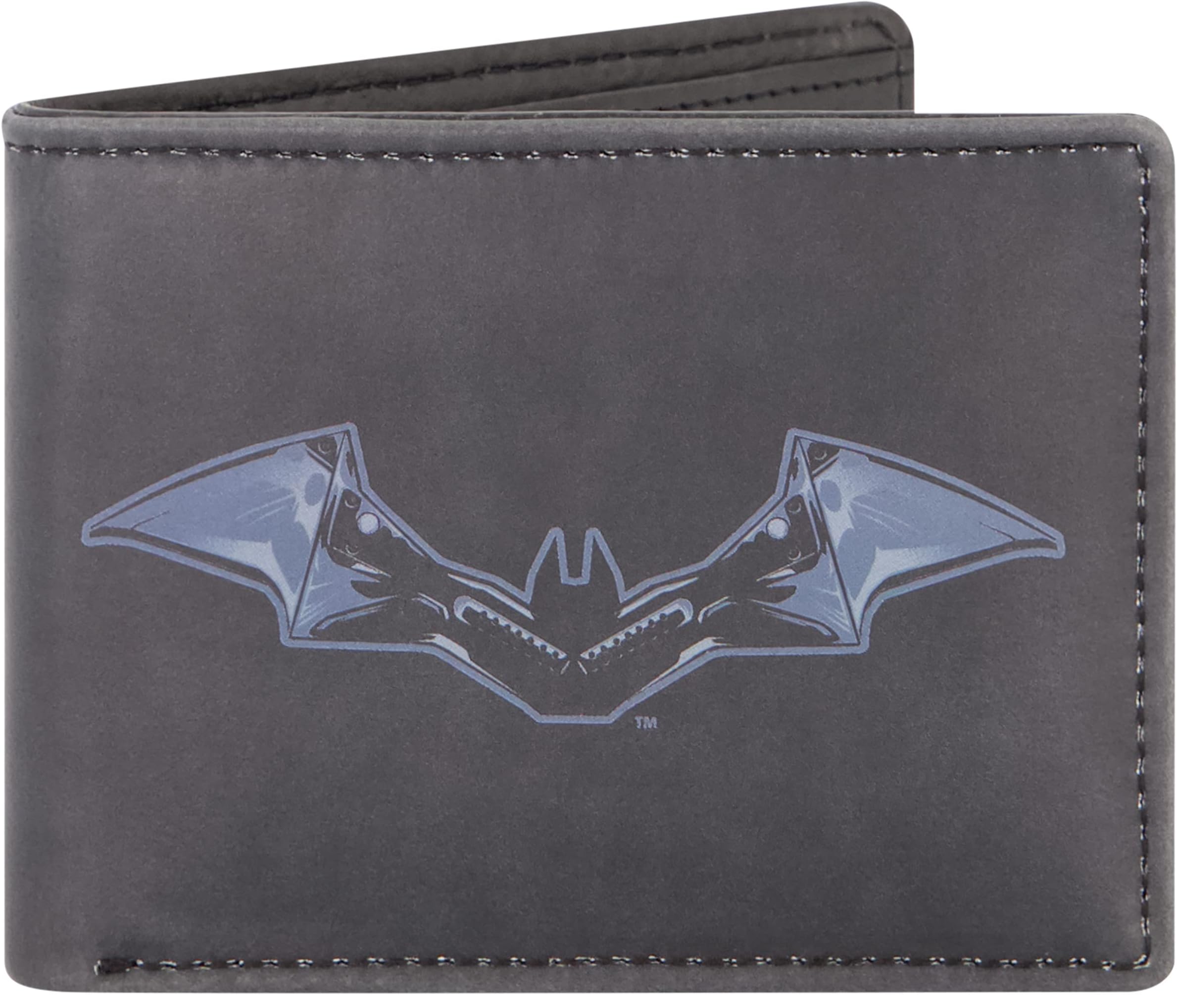 Amazon.com: Bioworld DC Comics Batman Metal Badge Bifold Wallet ...