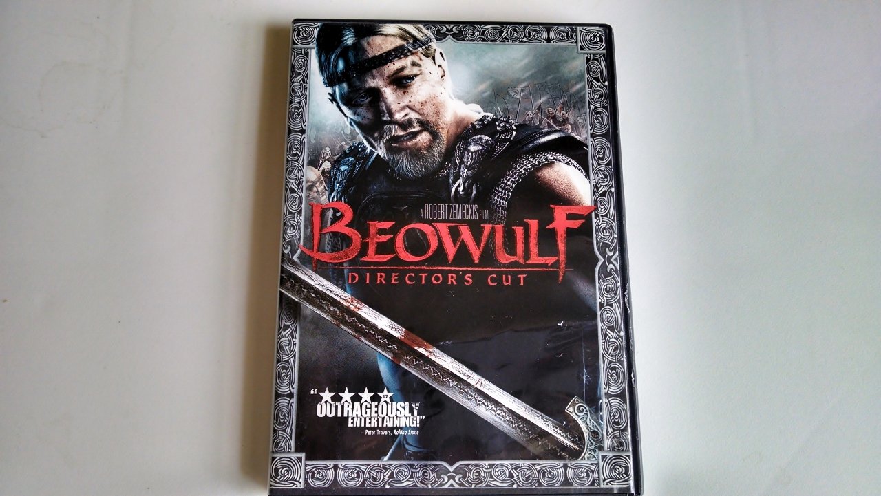 Amazon.com: Beowulf : Brendan Gleeson, Angelina Jolie, Robin Wright ...