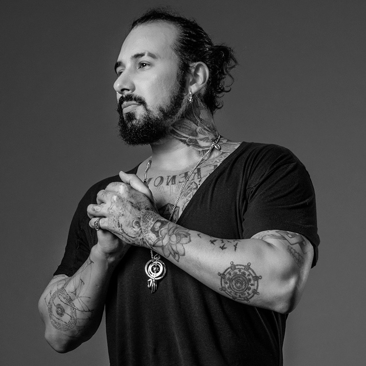 Amazon.de: Andrew Fashion: books, biography, latest update