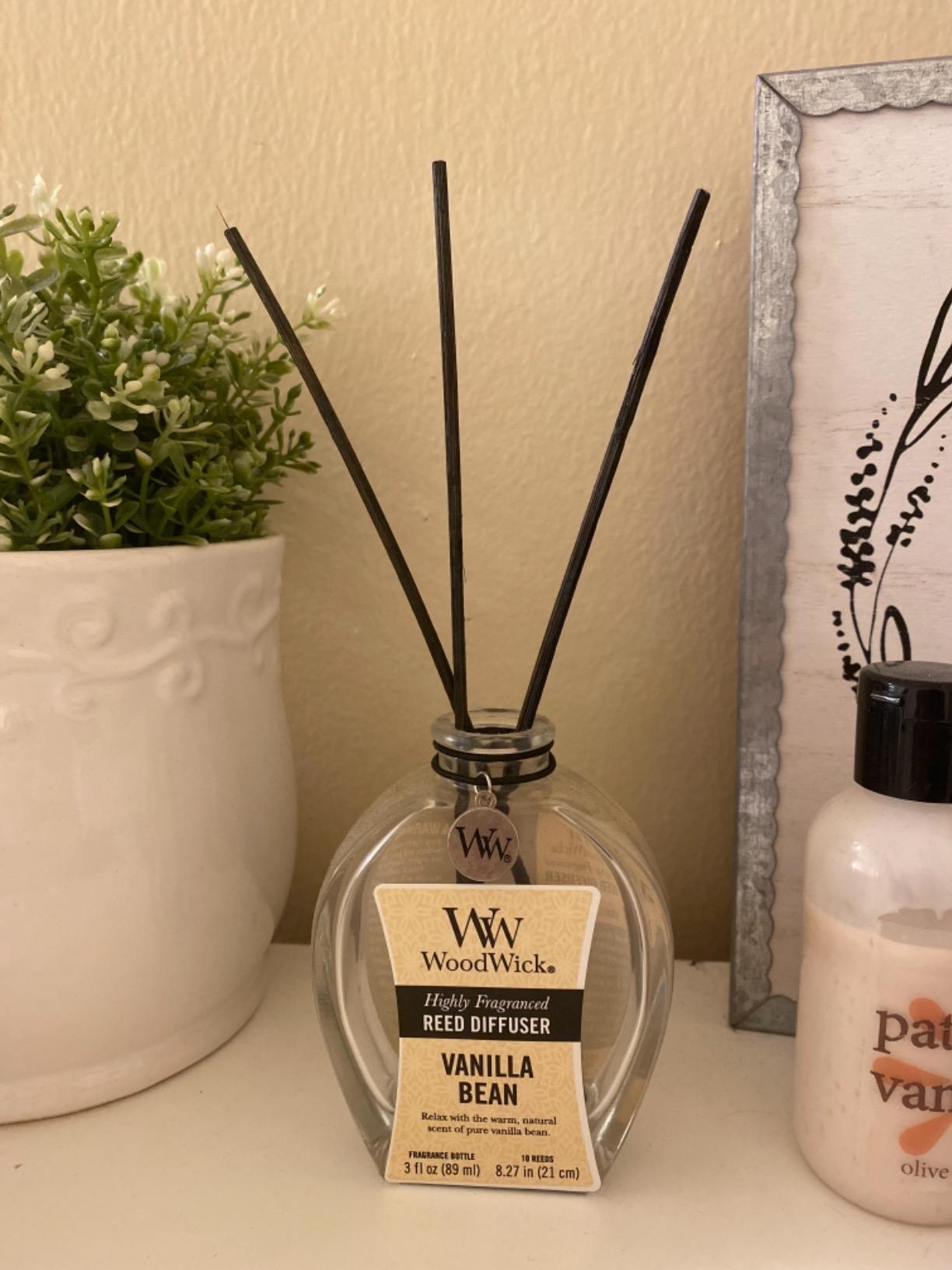 Amazon.com: Woodwick Candle Reed Diffuser 3 Oz. - Vanilla Bean : Home ...