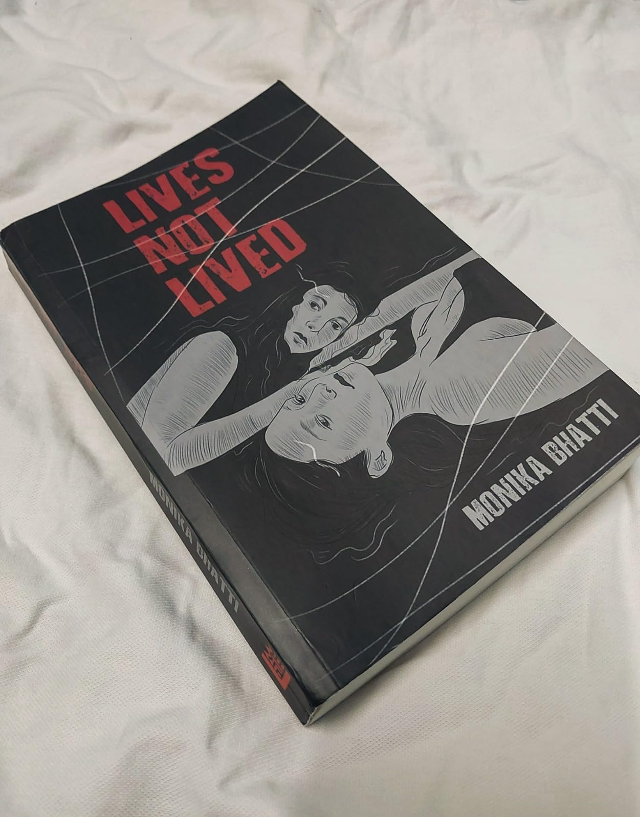 Lives Not Lived : Monika Bhatti: Amazon.in: Books