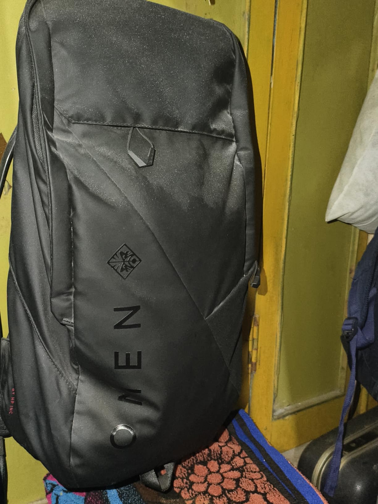 HP OMEN Transceptor 15 Backpack, 15.6 inch, 20L Capacity, Water ...
